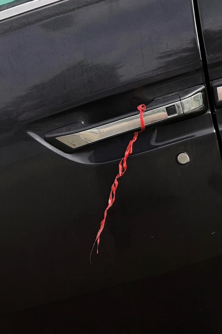 What to Do If You Find a String on Your Car Door: A Simple Guide to ...